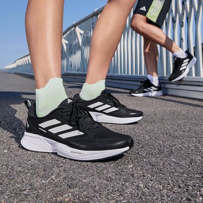 Adidas阿迪达斯男女鞋SUPERNOVA 透气轻便舒适运动跑步鞋 JP9698