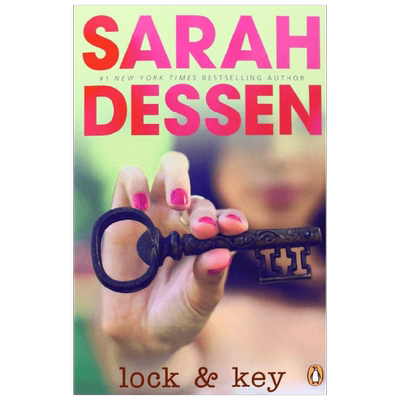 英文原版 Lock and Key 锁和钥匙