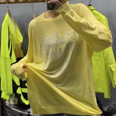 宽松薄款重工烫钻圆领防晒t恤
