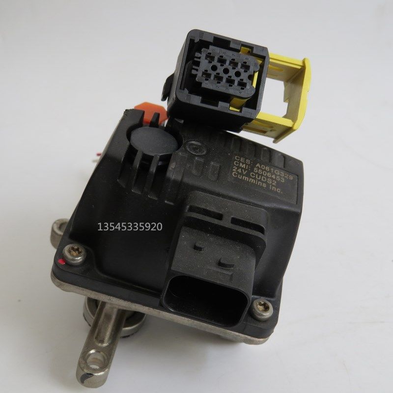 康明斯GTL旗舰东风国六尿素尾气喷嘴插头A061G329/5506453线束8线_虎窝淘