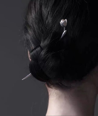 郁金香花朵发簪小众设计感簪子女气质金属发钗新中式复古百搭发饰