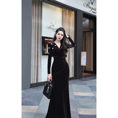 【尤克菲儿】原创设计轻奢高定丝绒包臀裙系带修身优雅V领连衣裙