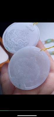 49-43.9-7.1mm,水润 雕花复古圆牌  吊坠，天然翡翠A货adq6818.19