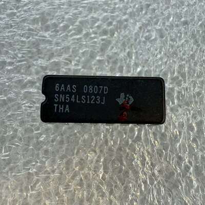 议价SN54LS123J，新的没使用过，有7只，可维修