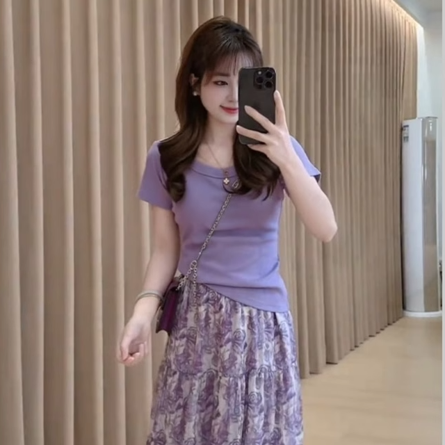 2026超火夏季气质女神范洋气减龄紫色圆领短袖T恤碎花半身裙套装