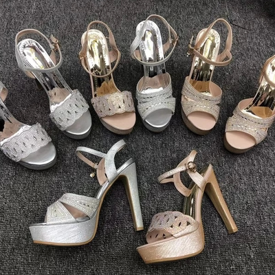 粗跟镂空软底鱼嘴鱼嘴凉鞋不累脚