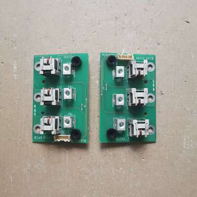 {议价}安川变频器电流互感器板 DESIG 3PCB，原装拆机，整板