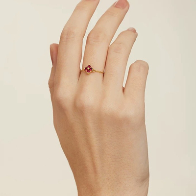 惊小鸿S925纯银镀14K金链戒四叶草戒指石榴红可调节食指戒尾戒