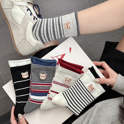 可爱刺绣小熊条纹卷边中筒袜