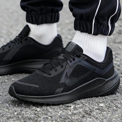 NIKE耐克男鞋 春季新款运动鞋网面透气轻便休闲鞋跑步鞋 DD0204