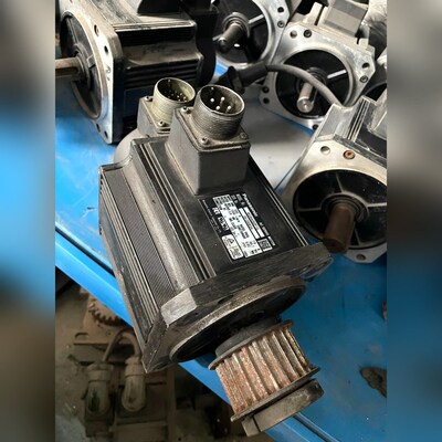 900W伺服电机MGMA092P1G现货实物拍摄. 议价