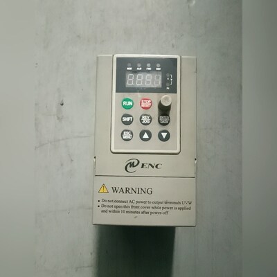易能 EDS800-2S0015M 变频器 议价