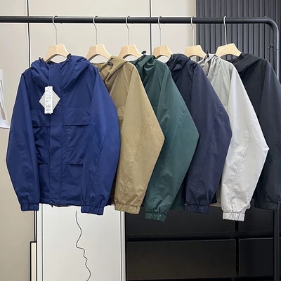 日单~ 男女情侣三防科技面料防泼水防风连帽工装冲锋衣外套478231