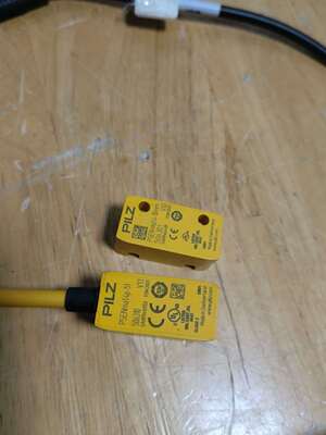 PILZ安全门开关PSENma1.4P-51两个是一对