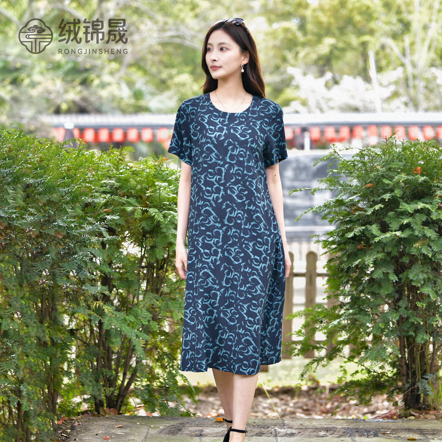 2026年夏季新款棉绸连衣裙女宽松大码时尚外穿人造棉中长裙子