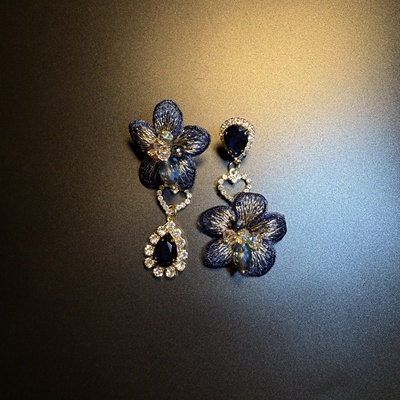 开花的橄榄 Vintage古着 Sapphire Stitch蓝色花朵耳钉 耳环 耳饰