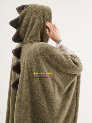 GP秋冬不规则法兰绒卡通斗篷披风