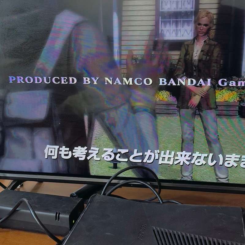 议价Xbox 360 E版主机套装,带Kinect体感器+2个手
