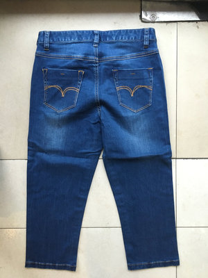 威鹏25年新品女时尚磨破7分裤夏季棉弹小脚牛仔裤452003 452006