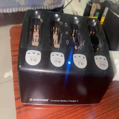 议价SYNTHES充电器功能正常不带电池需要联系