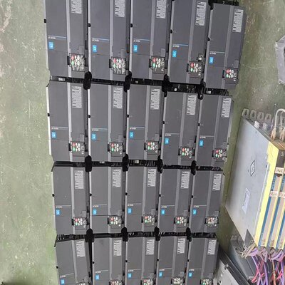 议价FEB0025F2S-4C变频器功能正常成色如图的联