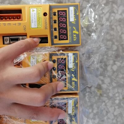 【二手】sanmei三美伺服驱动器 议价出QT-0P5AXE--议价商品