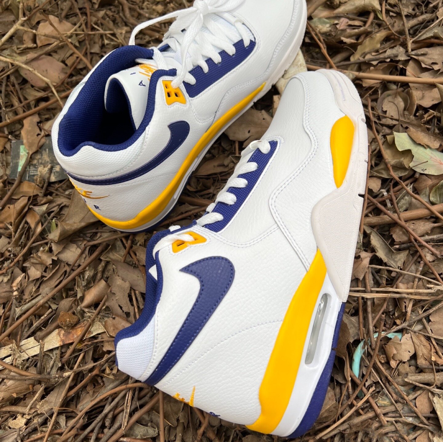 Nike Flight Legacy 新款中帮气垫复古湖人配色篮球休闲鞋BQ4212
