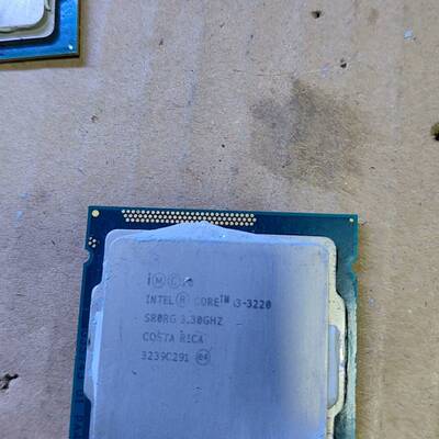 议价卖几个CPUI3-2100 3.10G一个。I3-2120适用