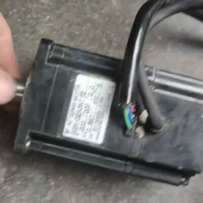可议价伺服电机200W， SGM-02A3NT12 下来的