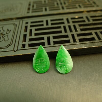 天然A翡翠冰种满绿水滴团寿花片