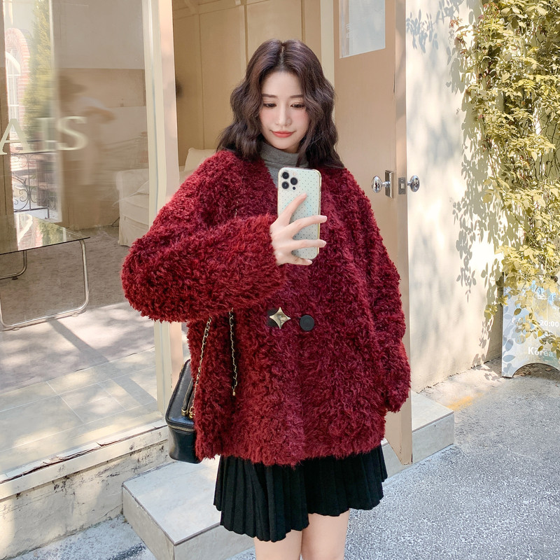 红色羊羔毛短款皮草外套女2026新款加厚保暖泰迪熊大衣通勤性感显