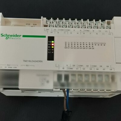议价-施耐德TM218LDA24DRN，成色很新如图 便宜包邮出-可维修