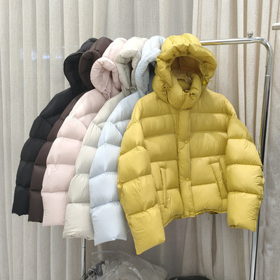 2025新款云朵泡芙羽绒服女短款连帽小个子面包服鸭绒加厚保暖外套