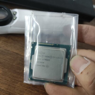 议价E3-1281V3 主频37睿频41可维修