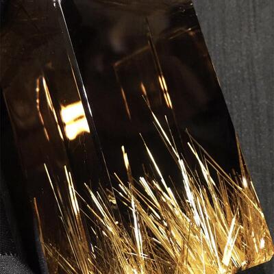 天然水晶巴西老矿板钛晶印章摆件738克金发晶钛晶板钛猫眼原矿贺