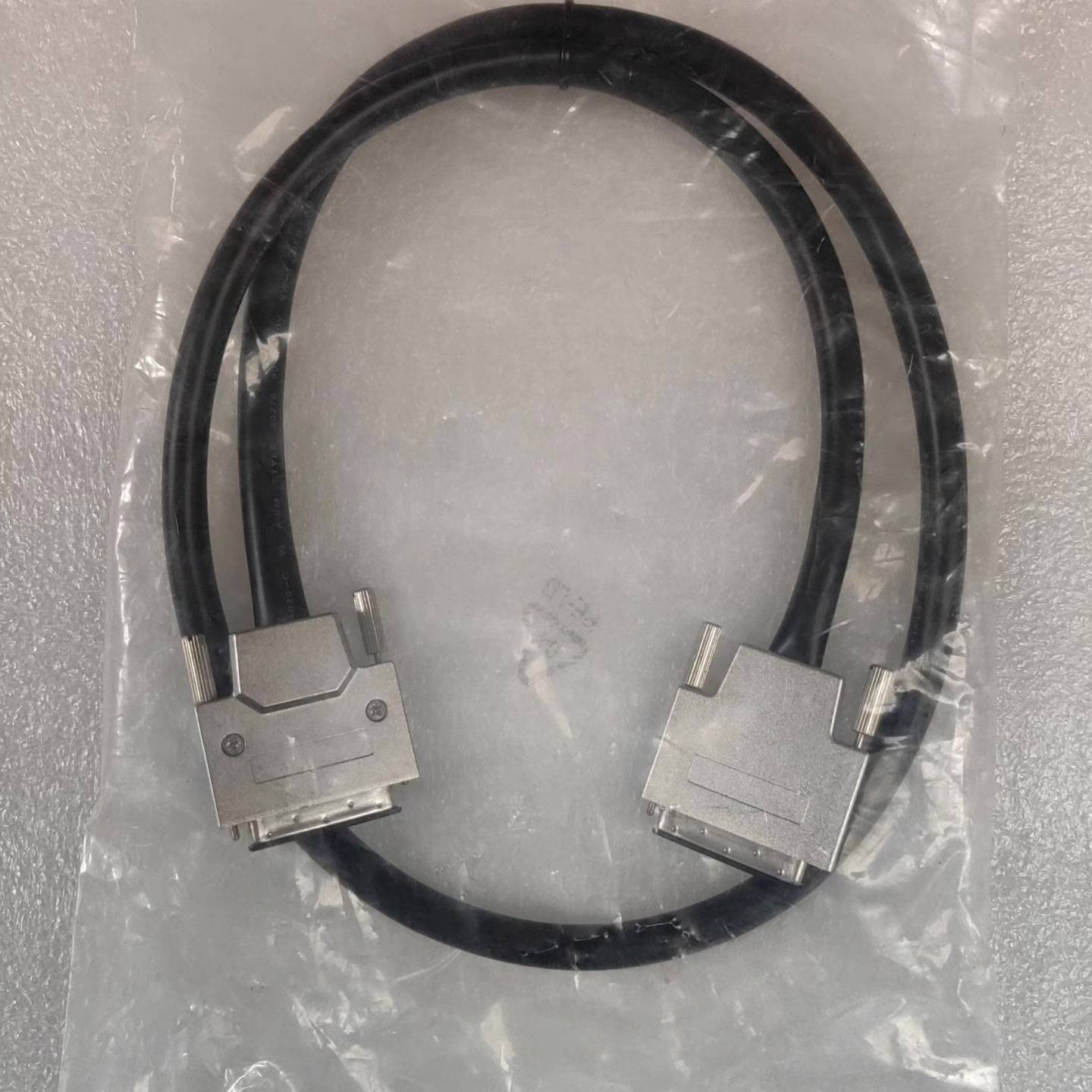 可维修SCSI连接线 VHDCI68芯线缆议价