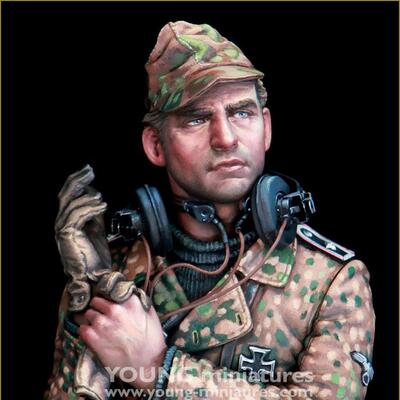 现货 Young Miniatures  YM18100 SS Panzer Officer WWII
