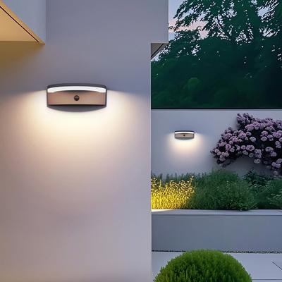 ume户外太阳能感应壁灯家用庭院花园过道路灯防水欧式现代墙壁灯