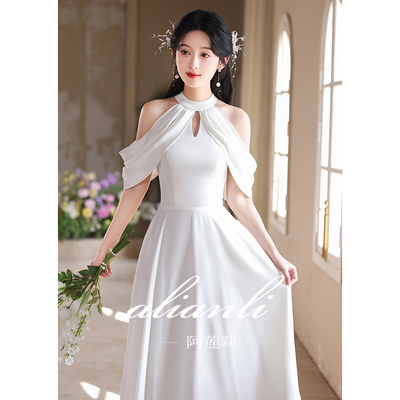 阿莲莉时尚露肩缎面白色小礼服女