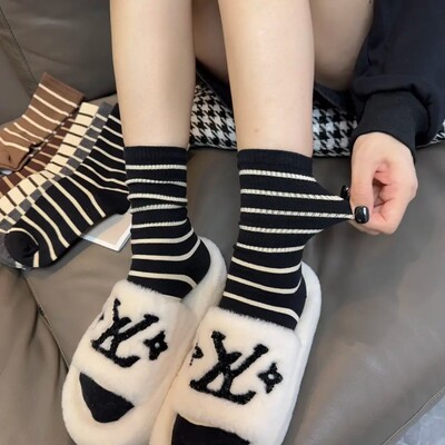【下单立减50】条纹袜子女中筒袜ins潮可爱日系运动袜韩版百搭WZ