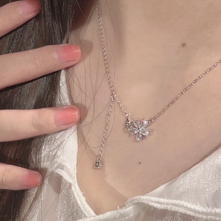韩系清冷感樱花蝴蝶项链锆石闪钻流苏锁骨链少女百搭通勤颈饰批发