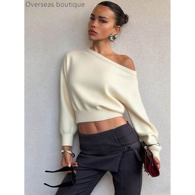 简约修身辣妹露脐斜领长袖上衣