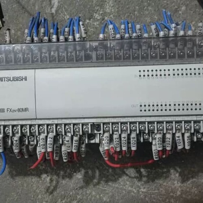 议价原装FX2N-80MR-001模块/PLC，设备拆机一个