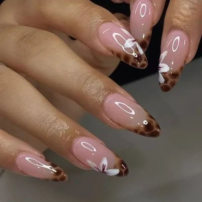 24pcs Leopard Print Almond Fake Press on Nails with Mini Flo