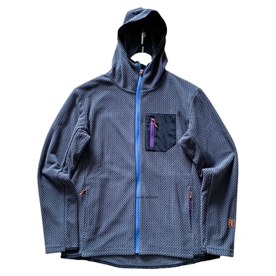 巴风塔家连帽抓绒衣保暖透气舒适