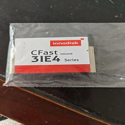 {雅致商行}innodisk台湾宜鼎工业级cfast内存卡32GB如图
