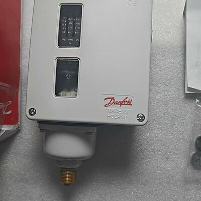 议价RT121 017-52156 压力开关 Danfoss丹佛斯工控配件维修