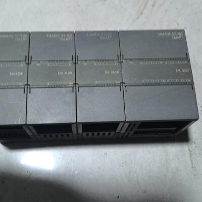 议价200smart PLC模块 工控自动化扩展控制模块维修
