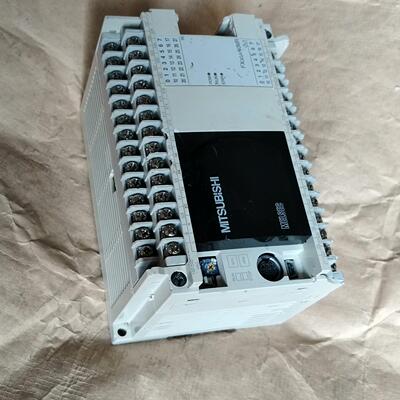 FX3GA-40MR-CM。本日pLc 成色看图