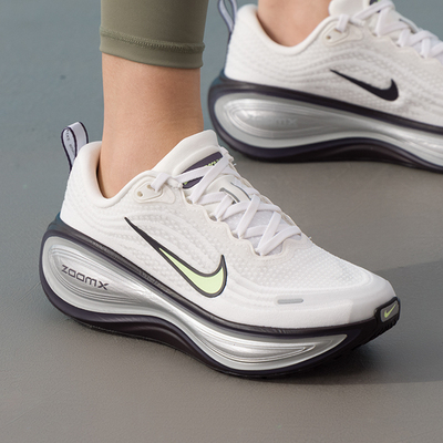 NIKE耐克女鞋超级迈柔VOMERO PLUS缓震回弹运动跑步鞋IR7597-170